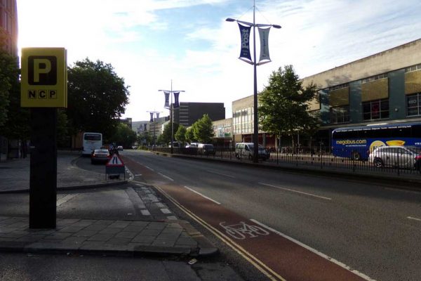 Megabus coach stop in Bristol | englandrover.com