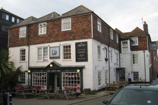 The Ship Inn in Rye, East Sussex | englandrover.com